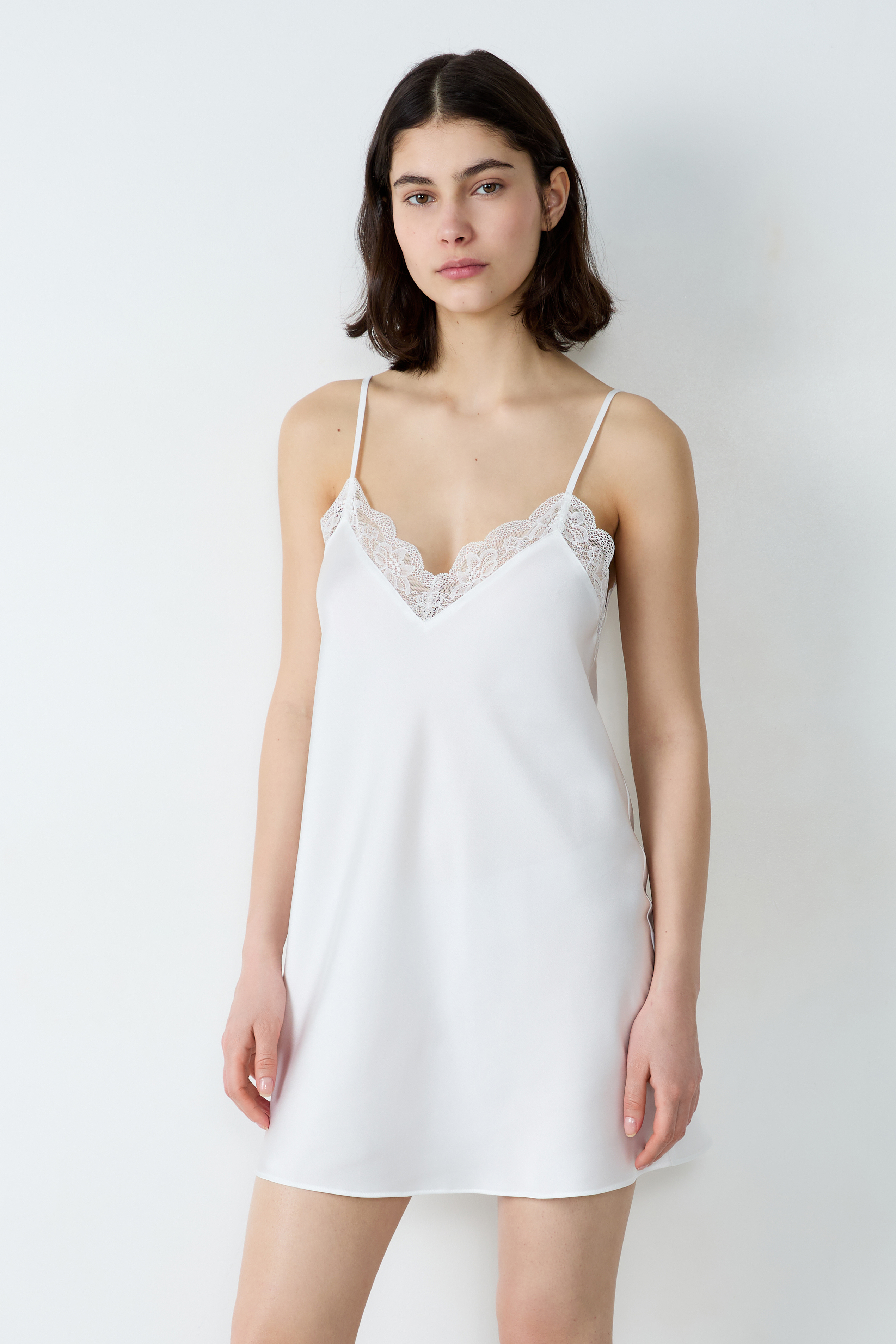 Short satin nightdress with lace details - DESIRE - BLANC - ETAM
